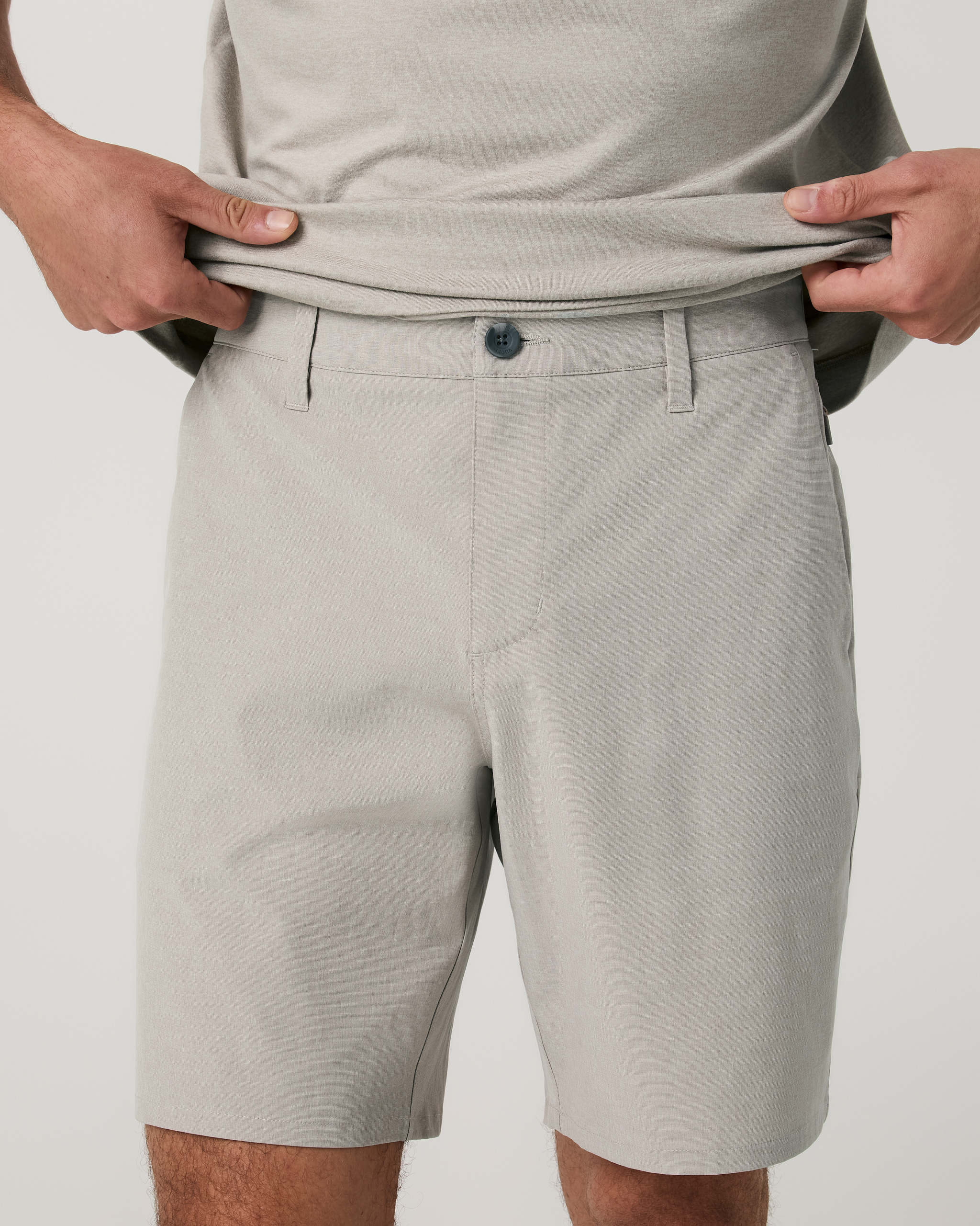 VUORI Aim 8" Chino Shorts